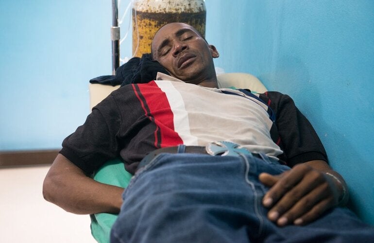 CHIKUNGUNYA: the virus that "bends up" - PAHO/WHO | Pan American Health ...