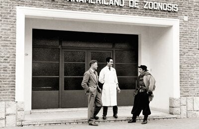 Anniversary Photo Exhibit: Veterinary Public Health - PAHO/WHO | Pan ...